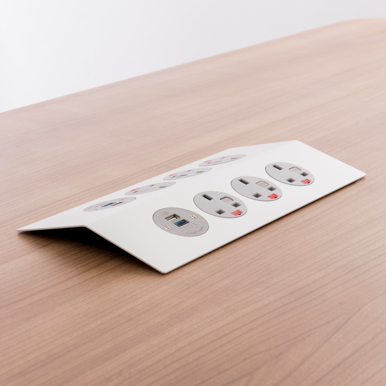 OE Peak Socket Unit | The Power Outlet