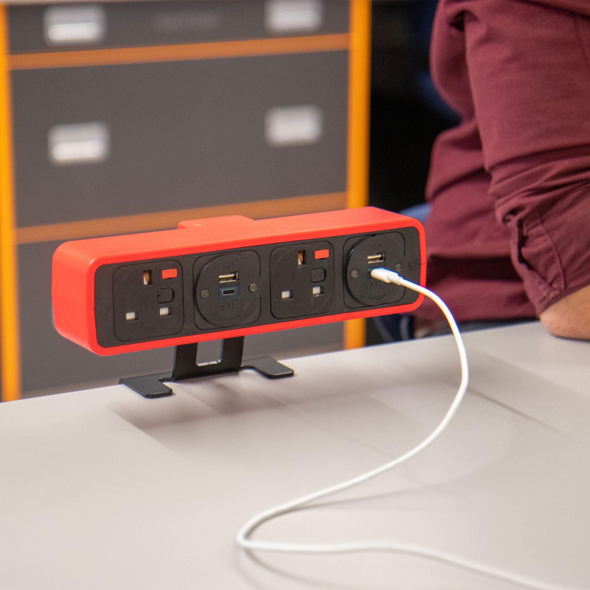 OE Pulse Socket Unit | The Power Outlet